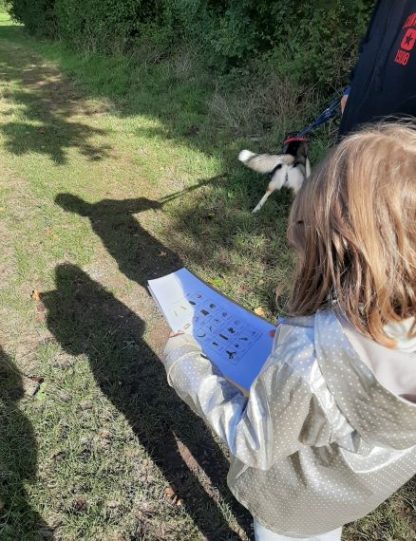 Chasse aux trésors de l’automne dans la forêt | Jeux et partage